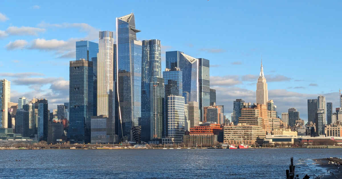 Portico Darwin: Metro NYC Travel Guide, 2023 Addendum